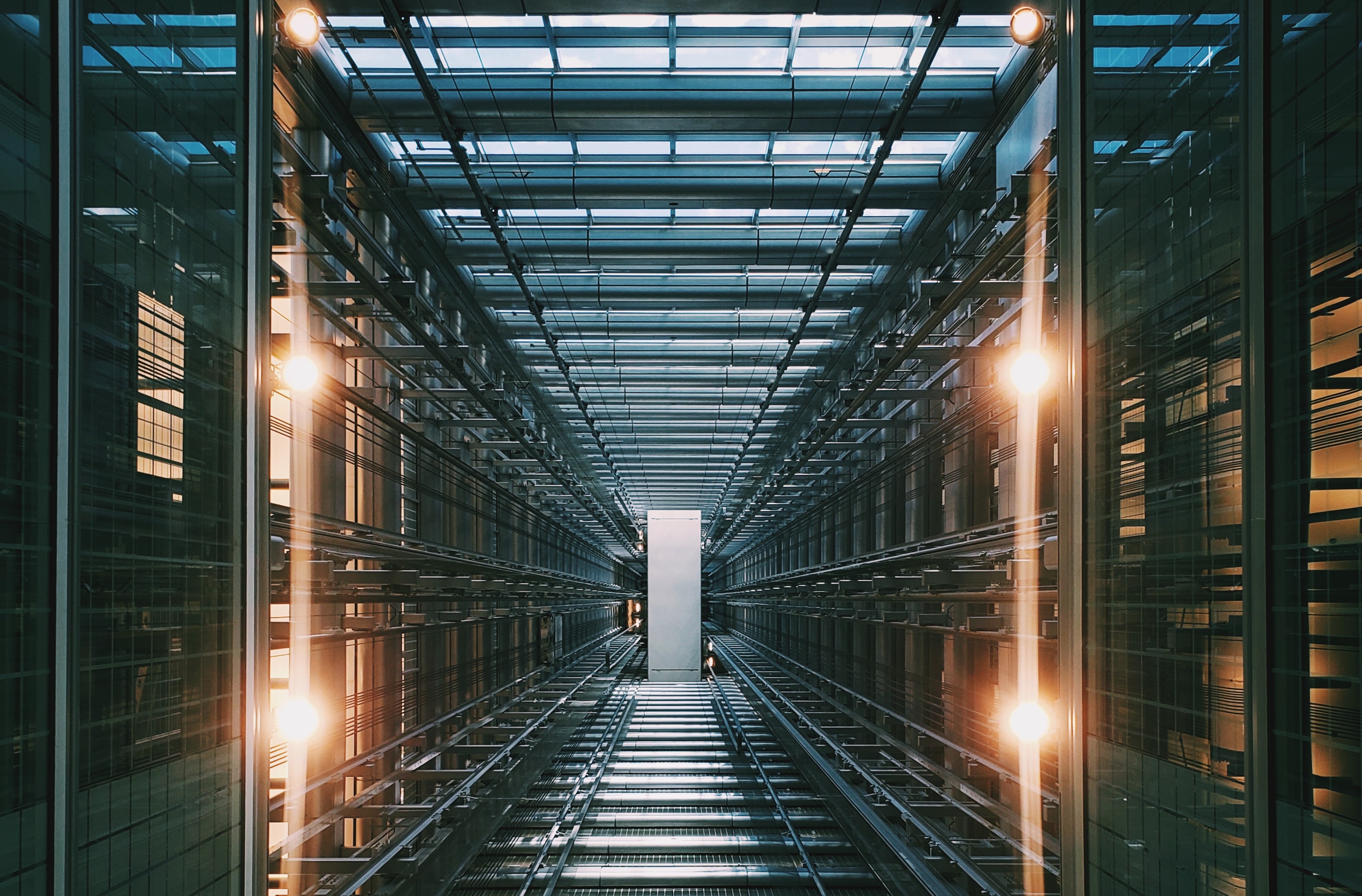 Consolidation of information through Data Warehousing for banks - Näktergal